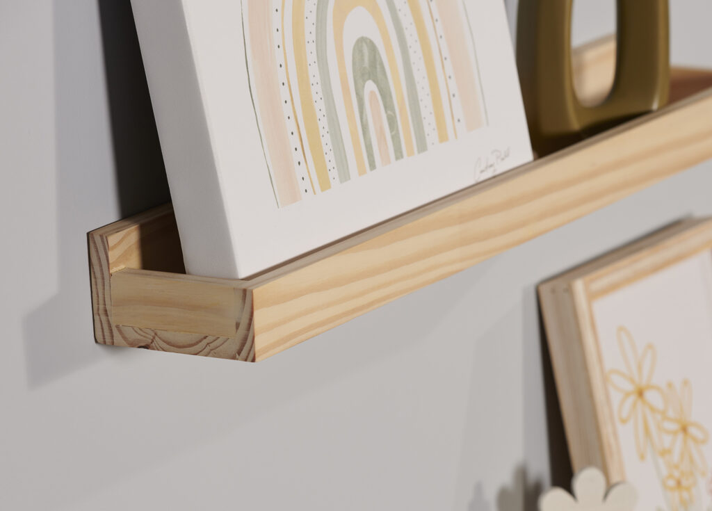 24" Photo Shelf Natural Pine