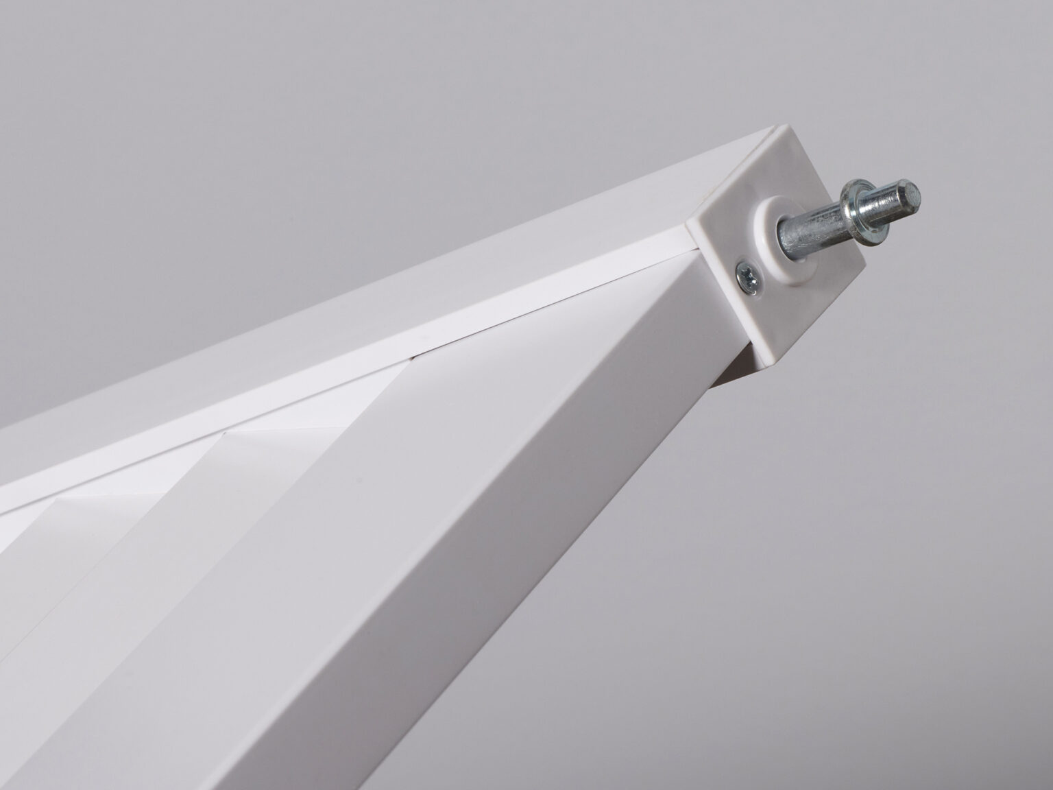 Seabrooke Vinyl Bifold Door Top Pivot | Peppermill Home